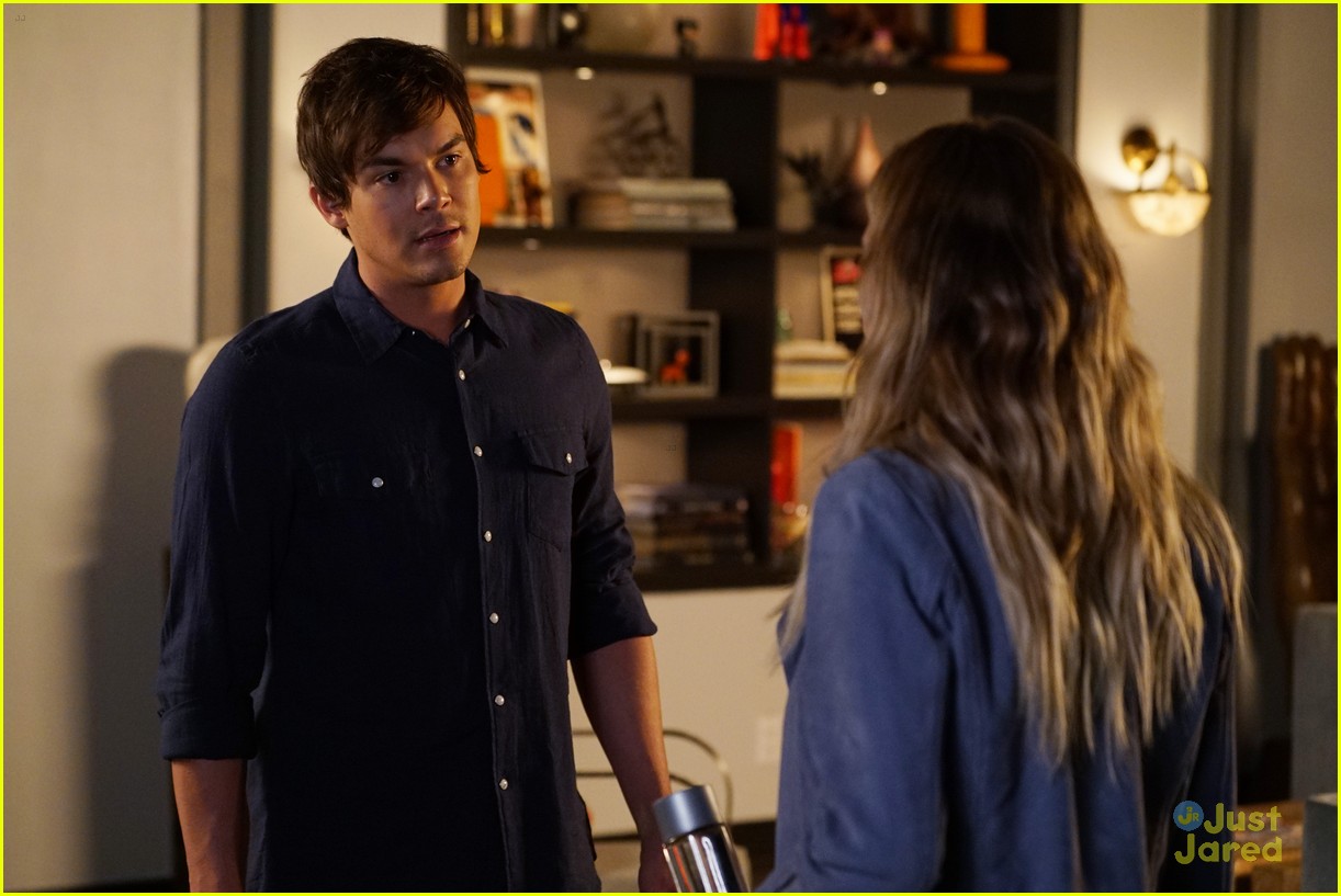 Full Sized Photo Of Hanna Caleb Engaged Pll Scene 05 Who Got Engaged