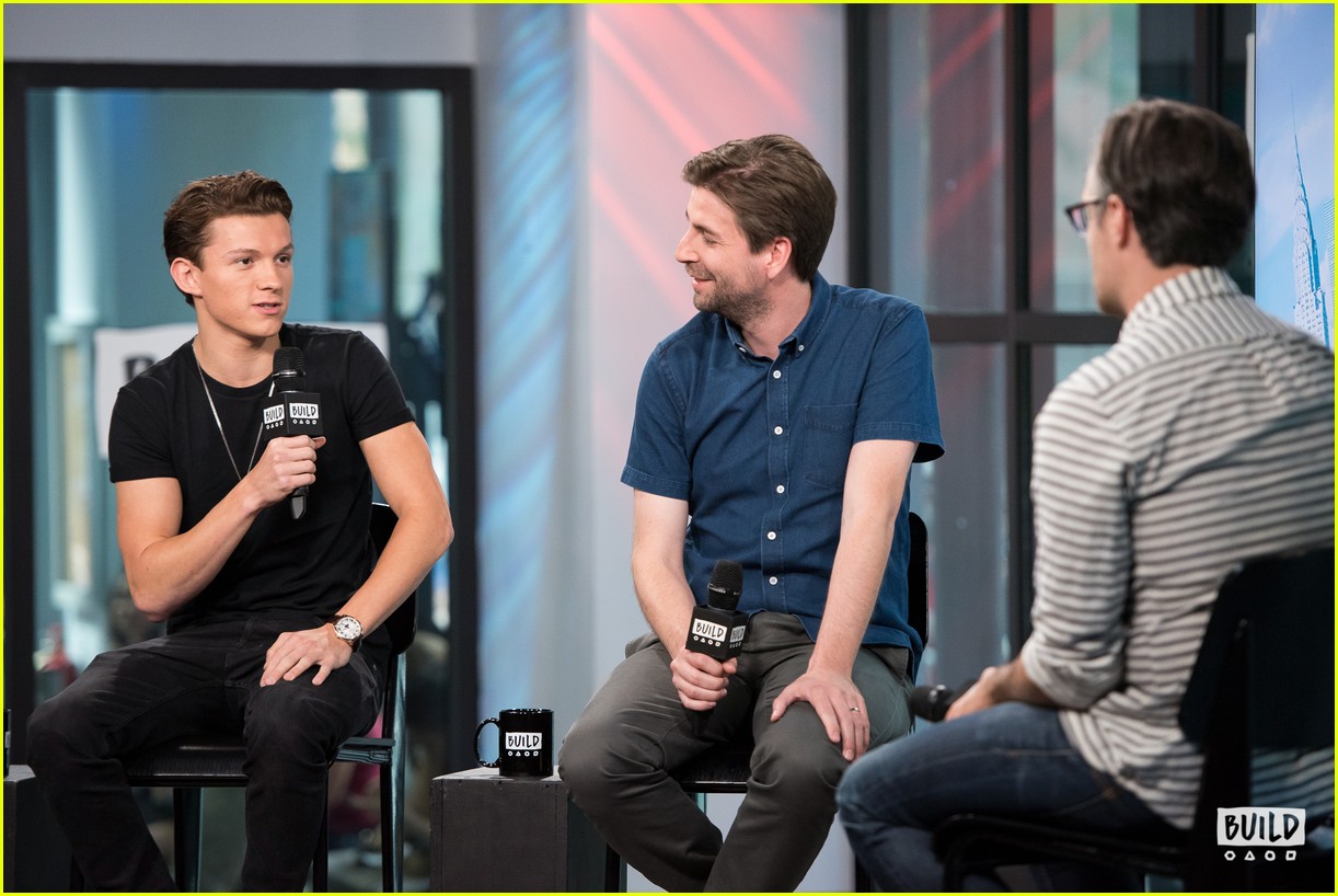 Tom Holland, Laura Harrier, & Jacob Batalon Join Forces for Build ...