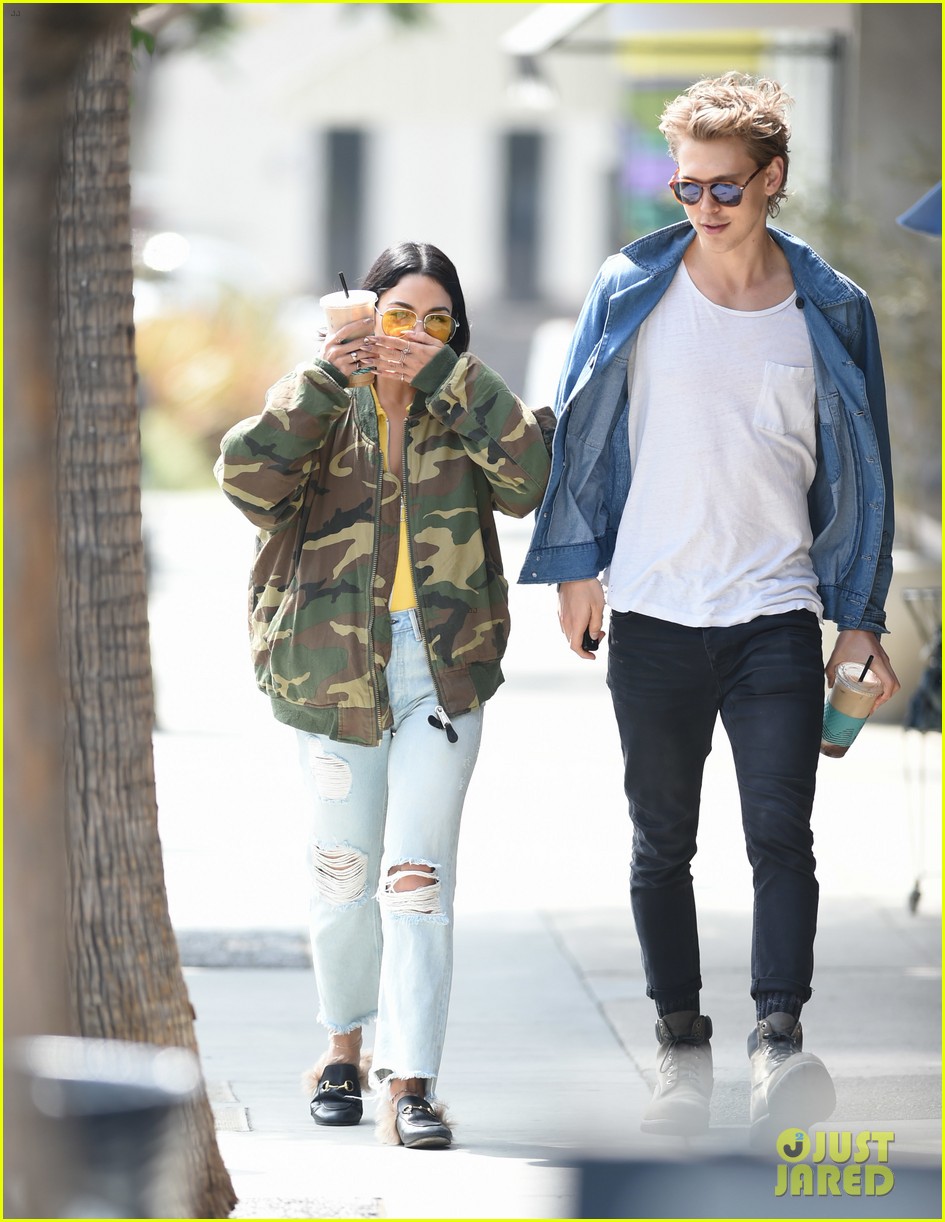 Vanessa Hudgens & Austin Butler Spotted Together for First Time in ...