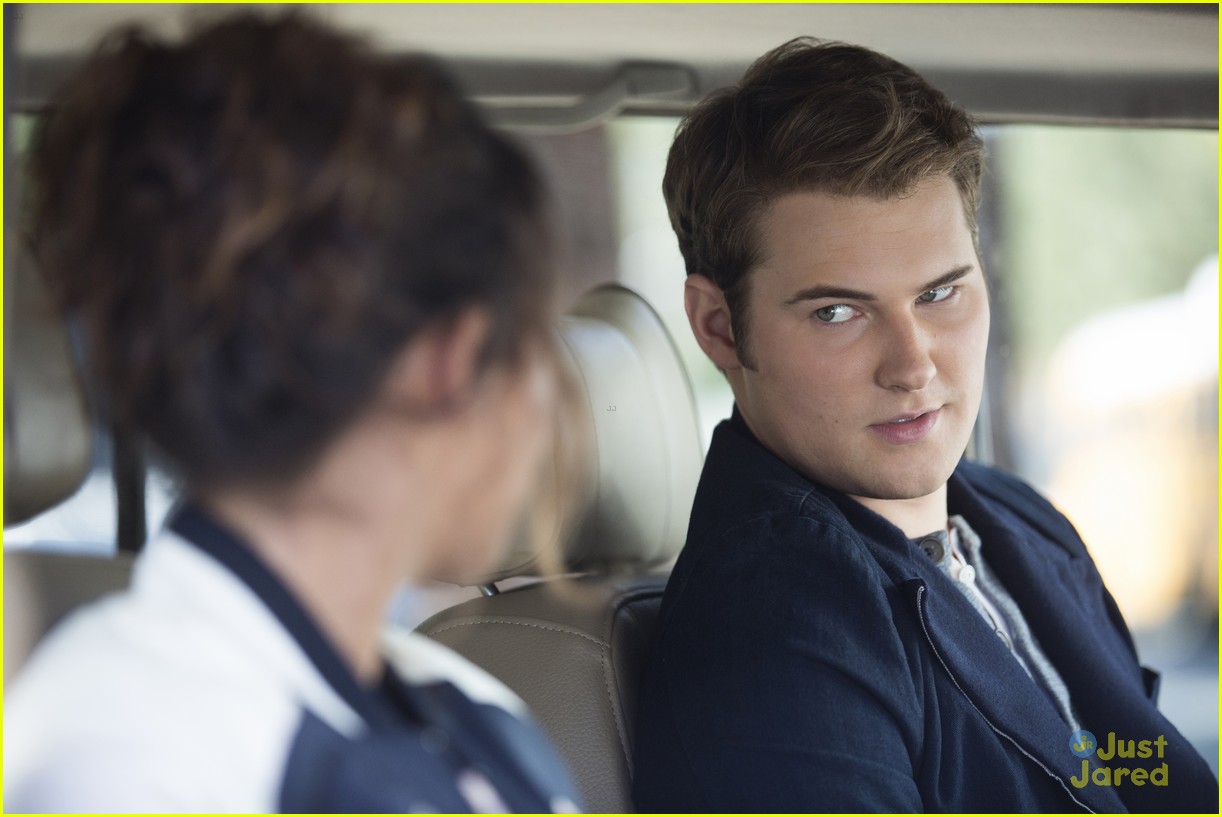 13 Reasons Why's Justin Prentice Says Most Rapists Don't Know What ...