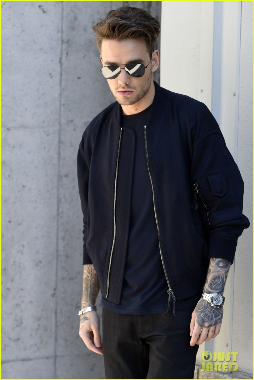 Full Sized Photo of liam payne milan fashion week 04 | Liam Payne Looks ...