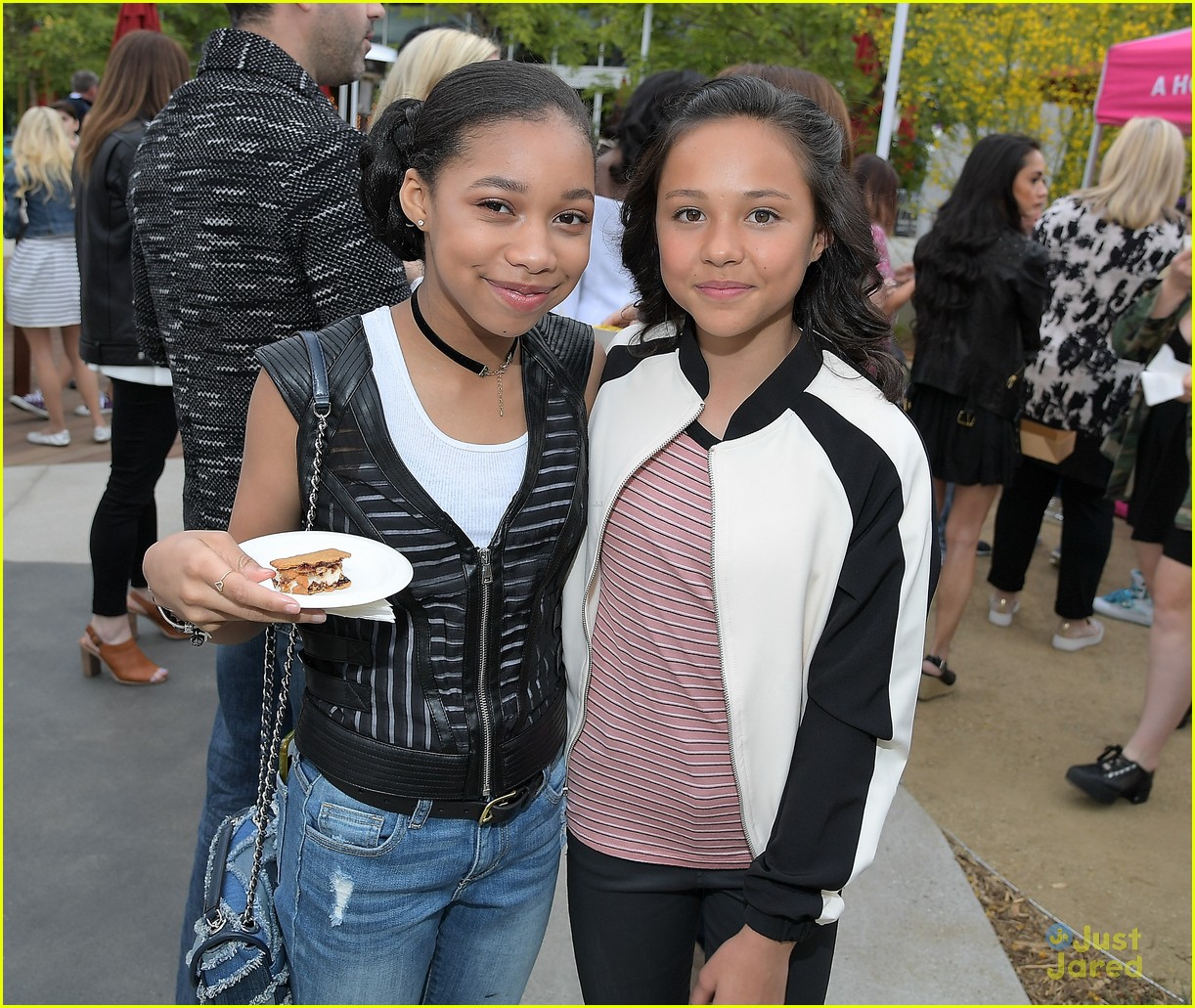 Full Sized Photo of nickelodeon summer special airs tonight bloopers 07 ...