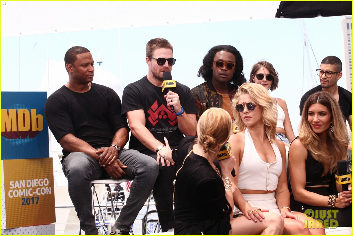 Full Sized Photo of the arrow cast shares a first look at season 6 ...