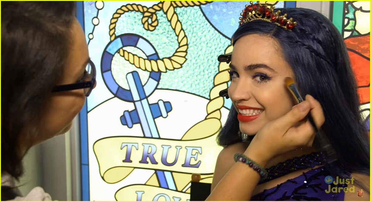 Full Sized Photo of anna cathcart d2 bts special caps 37 | 'Descendants ...