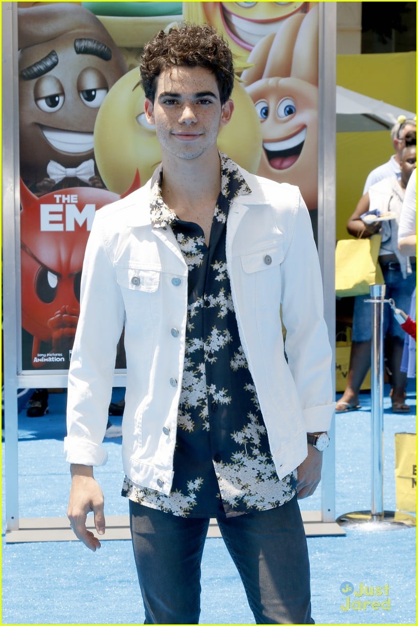 Cameron Boyce & DeVore Ledridge Support Jake T. Austin at 'Emoji Movie ...