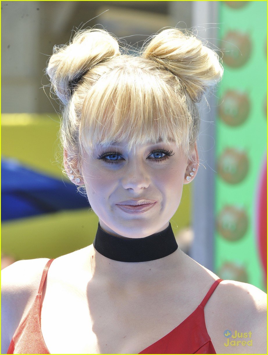 Full Sized Photo of devore ledridge jake austin cameron boyce emoji ...