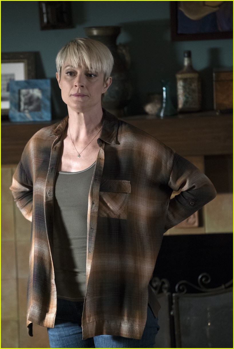 Callie Has a Serious Talk With Her Moms Tonight on 'The Fosters ...