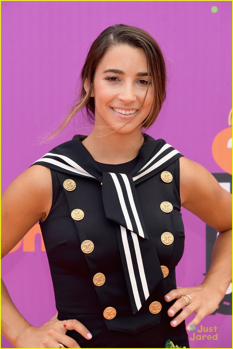 Gabby Douglas, Simone Biles & Aly Raisman Hit The Orange Carpet ...