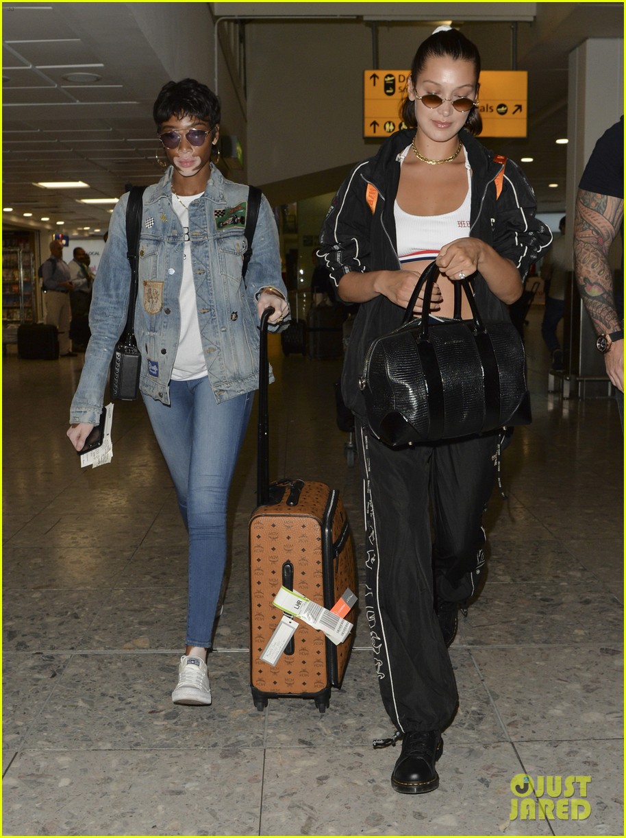 Full Sized Photo of kendall jenner kylie jenner watch travis scott with ...