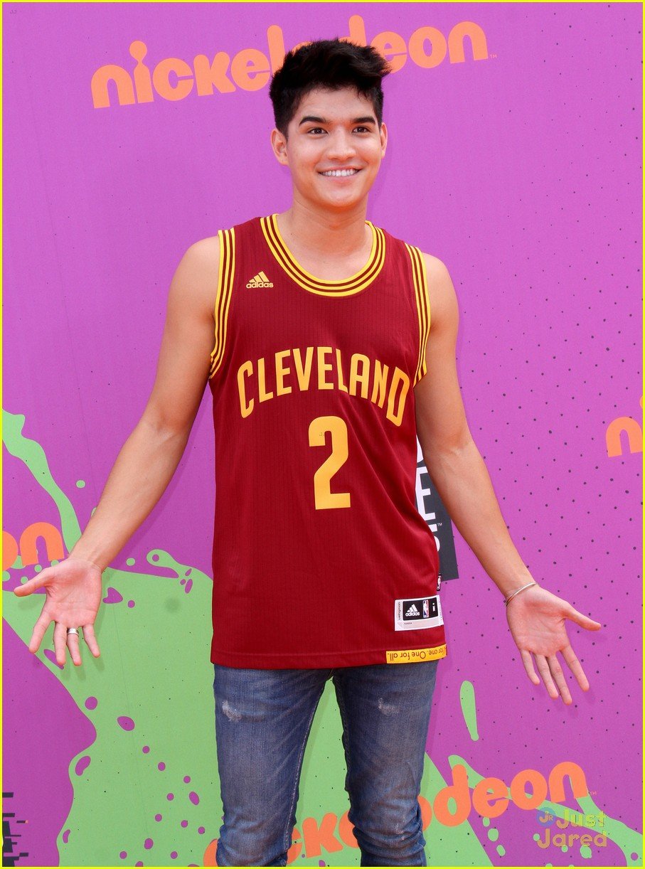 Social Stars LaurDIY, Alex Wasabi & Jessie Paege Bring Some Fun To Kids ...