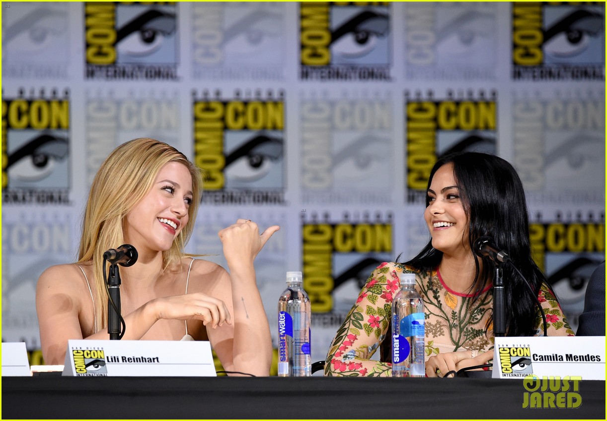 The Cast of 'Riverdale' Shares a First Look at Season 2 - Watch Now ...