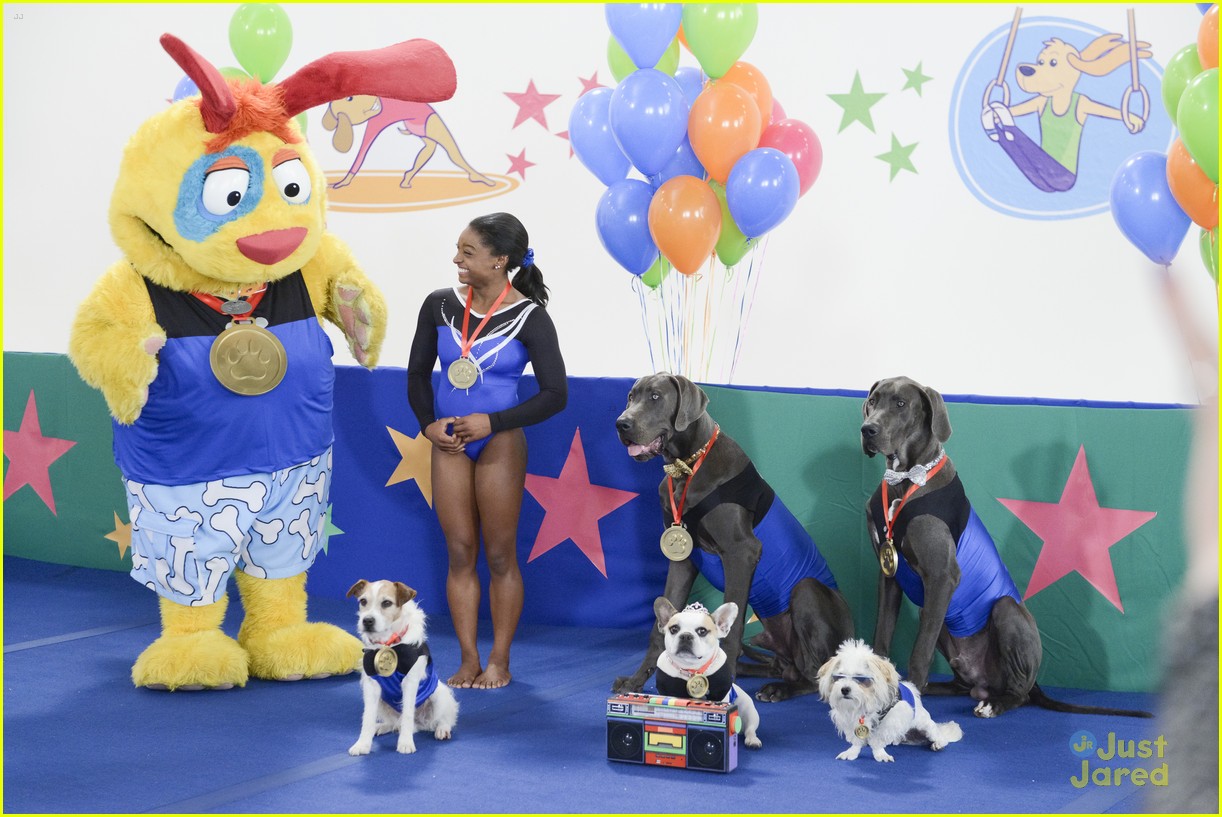 Simone Biles Coaches Canines For Doggy Gymnastics on Nickelodeon's ...