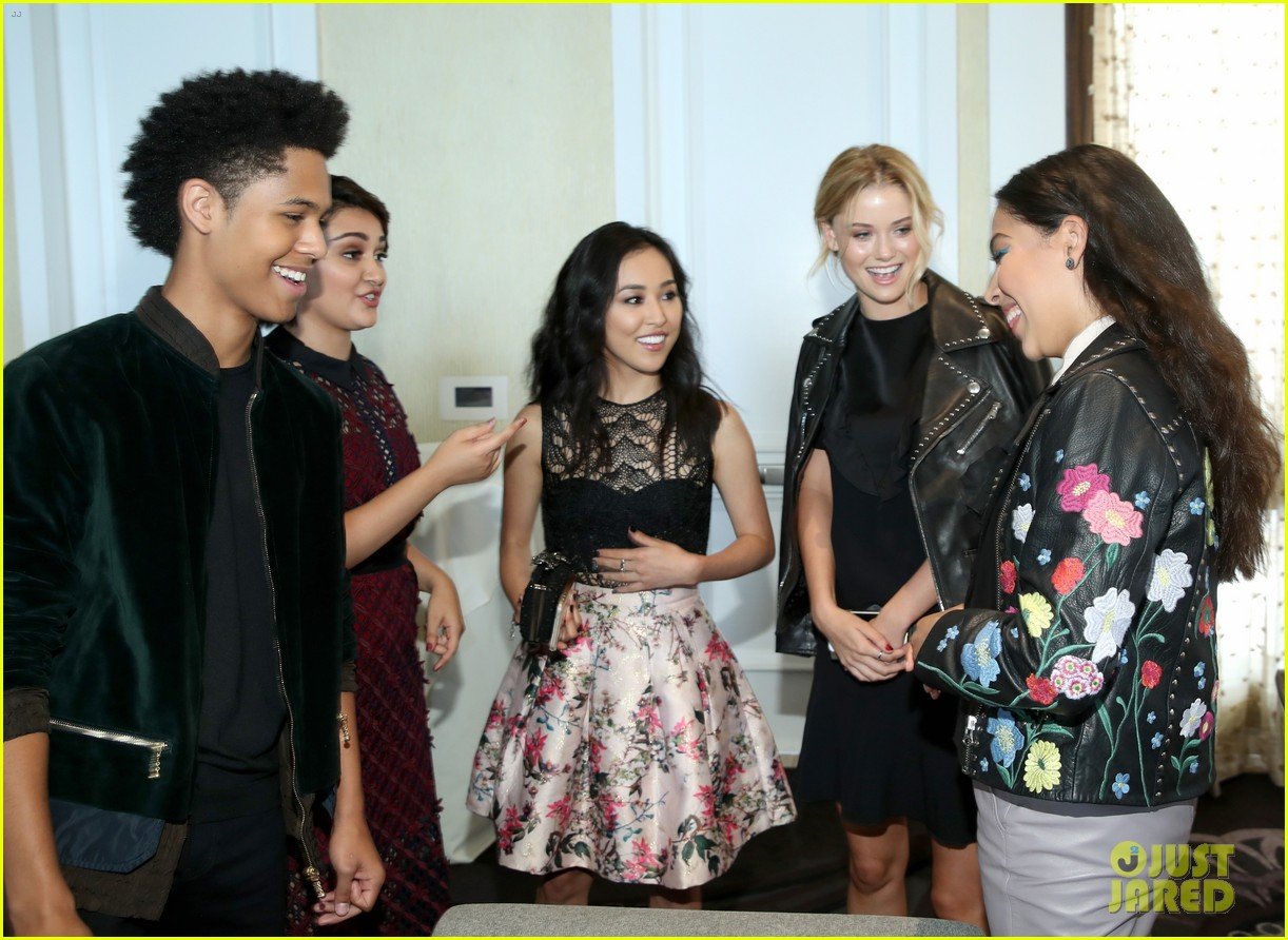 Marvel's 'Runaways' Cast Bring Their New Show to the TCA Summer Press ...