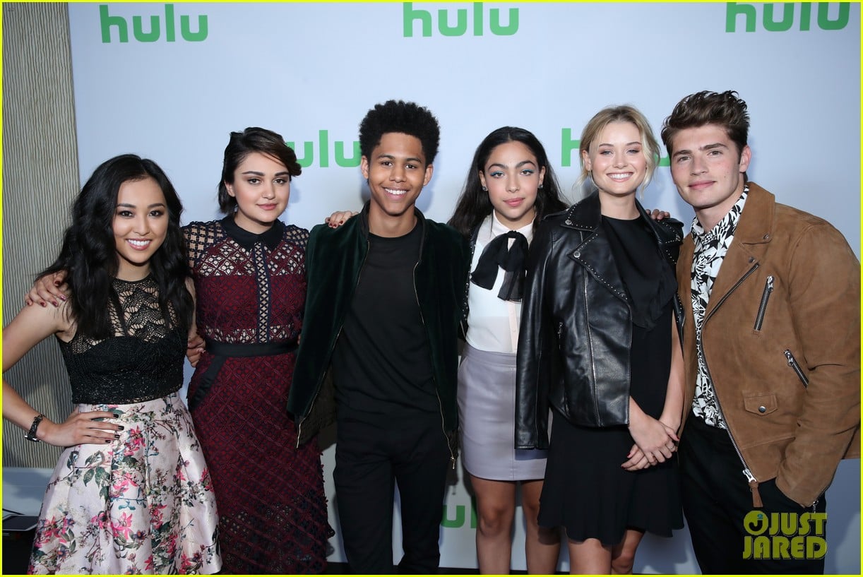 Marvel's 'Runaways' Cast Bring Their New Show to the TCA Summer Press ...