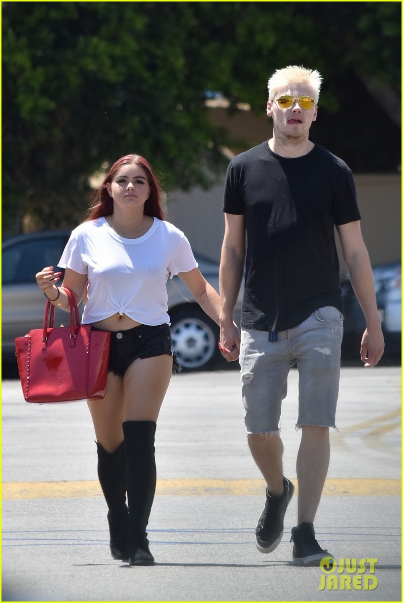 Ariel Winter's Hair is Back to Black - See the Pics! | Photo 1102311 ...
