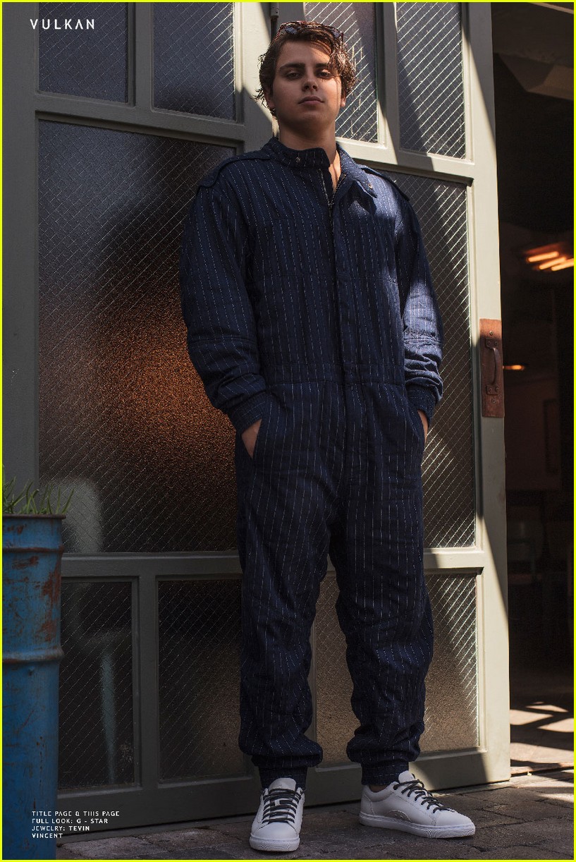 Jake T. Austin Talks His Favorite Role So Far, Online Bullying, & His ...