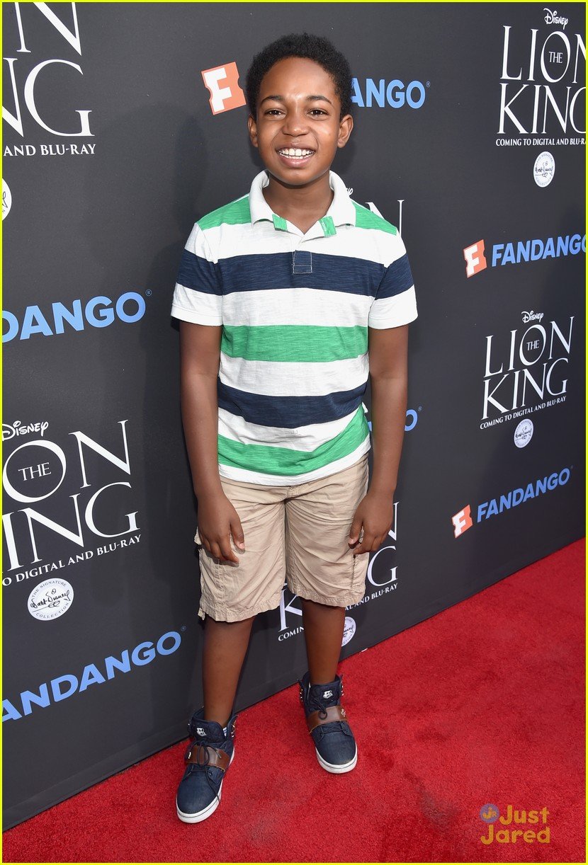 Kayla Maisonet & Nathaniel Potvin Hit Up 'Lion King' Sing-a-Long with ...