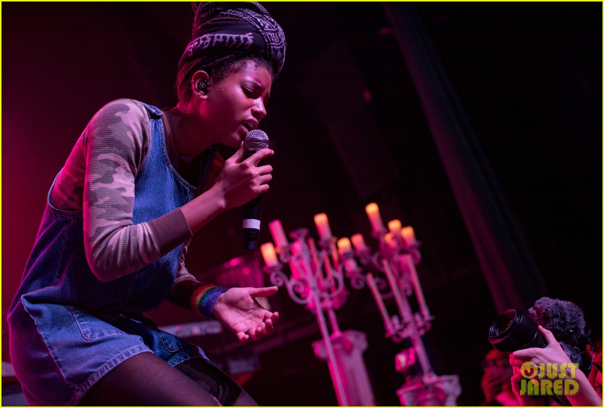 Willow Smith Leads The Pack At 2017 Girl Cult Festival! | Photo 1105968 ...