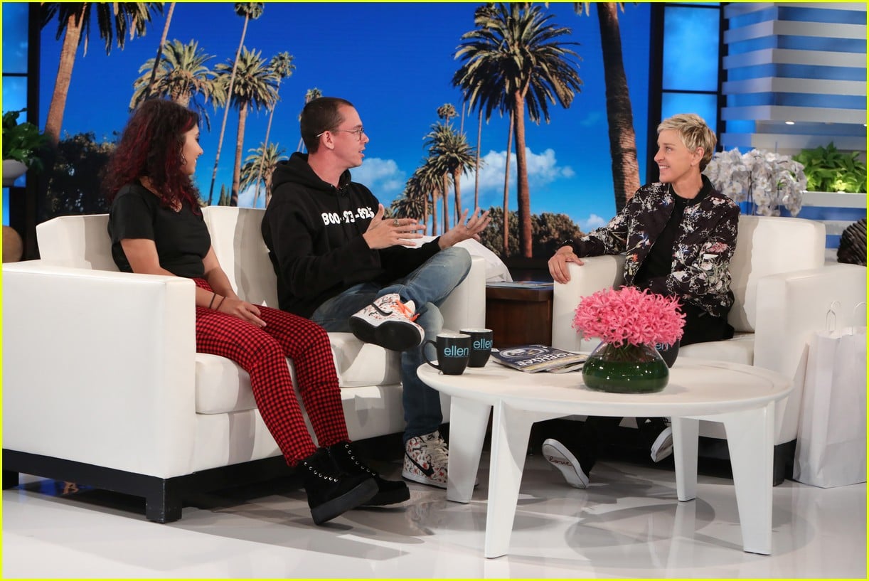 Alessia Cara Explains Why '1-800-273-8255' Is So Important | Photo ...