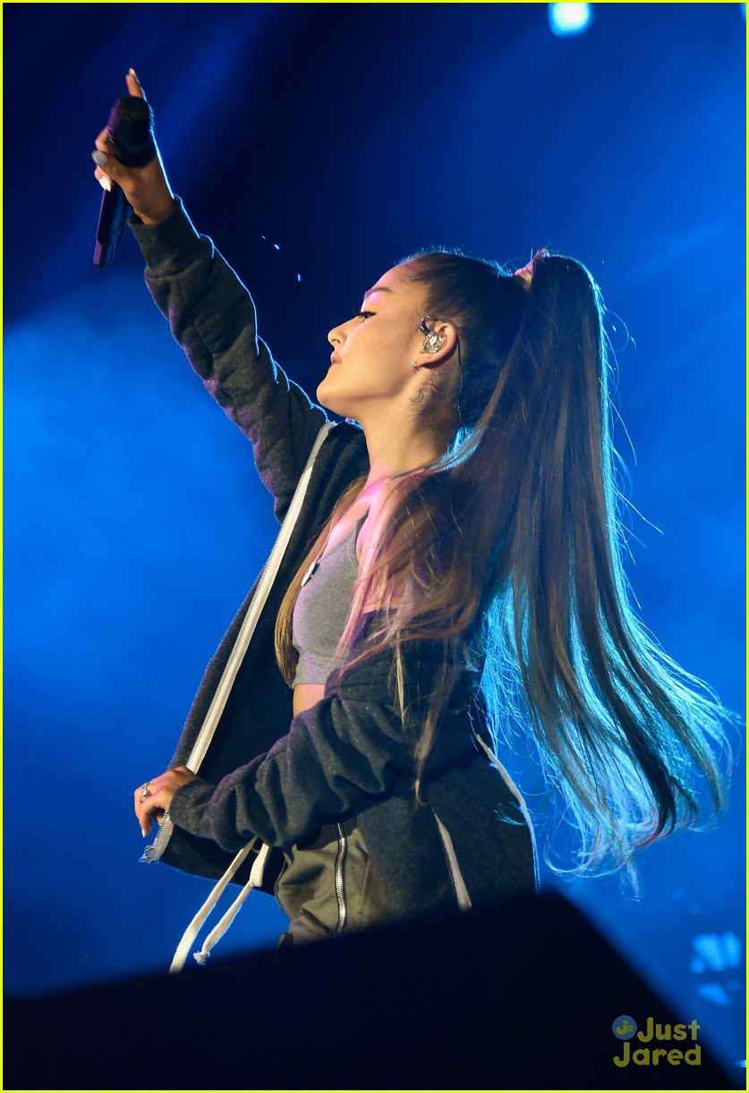 Ariana Grande Joins Others at Concert for Charlottesville - See The ...