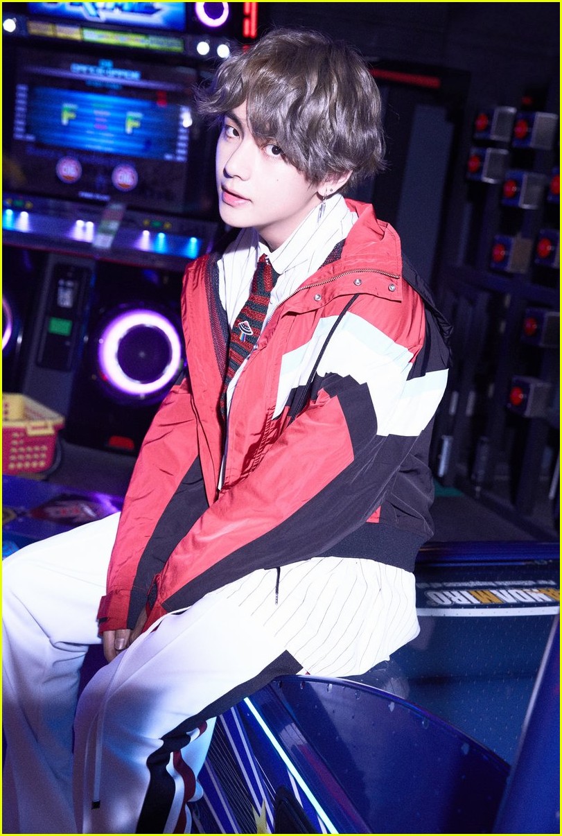 K-Pop Group BTS Tease Their New Single 'DNA' With Fierce Choreography ...