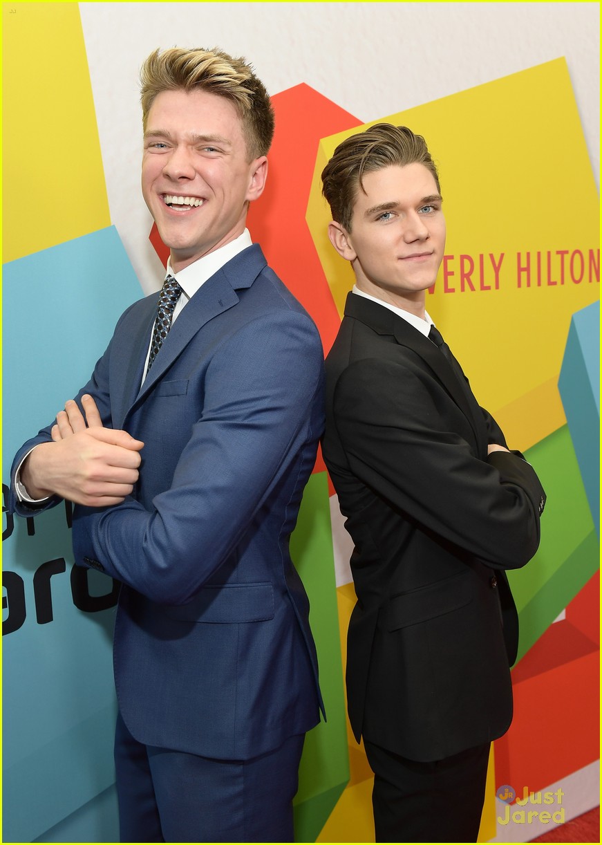 Collins Key Freaks Out Over Winning a Streamy Award! | Photo 1113750 ...