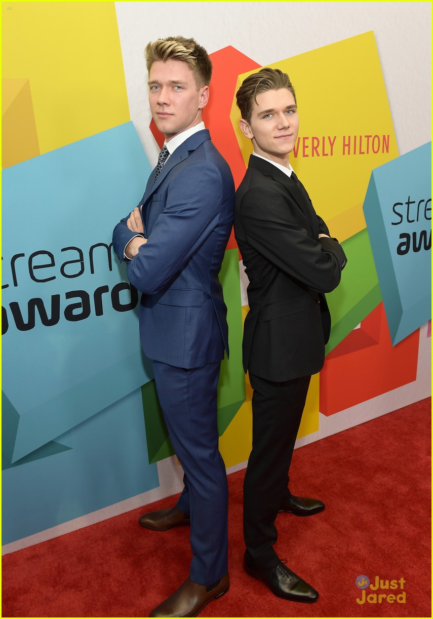 Collins Key Freaks Out Over Winning a Streamy Award! | Photo 1113751 ...