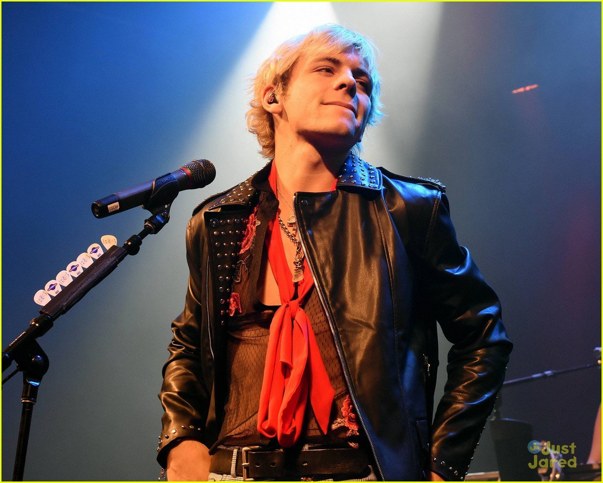 R5 Plan To Expand Their 'New Addictions' Tour Even More | Photo 1110575 ...
