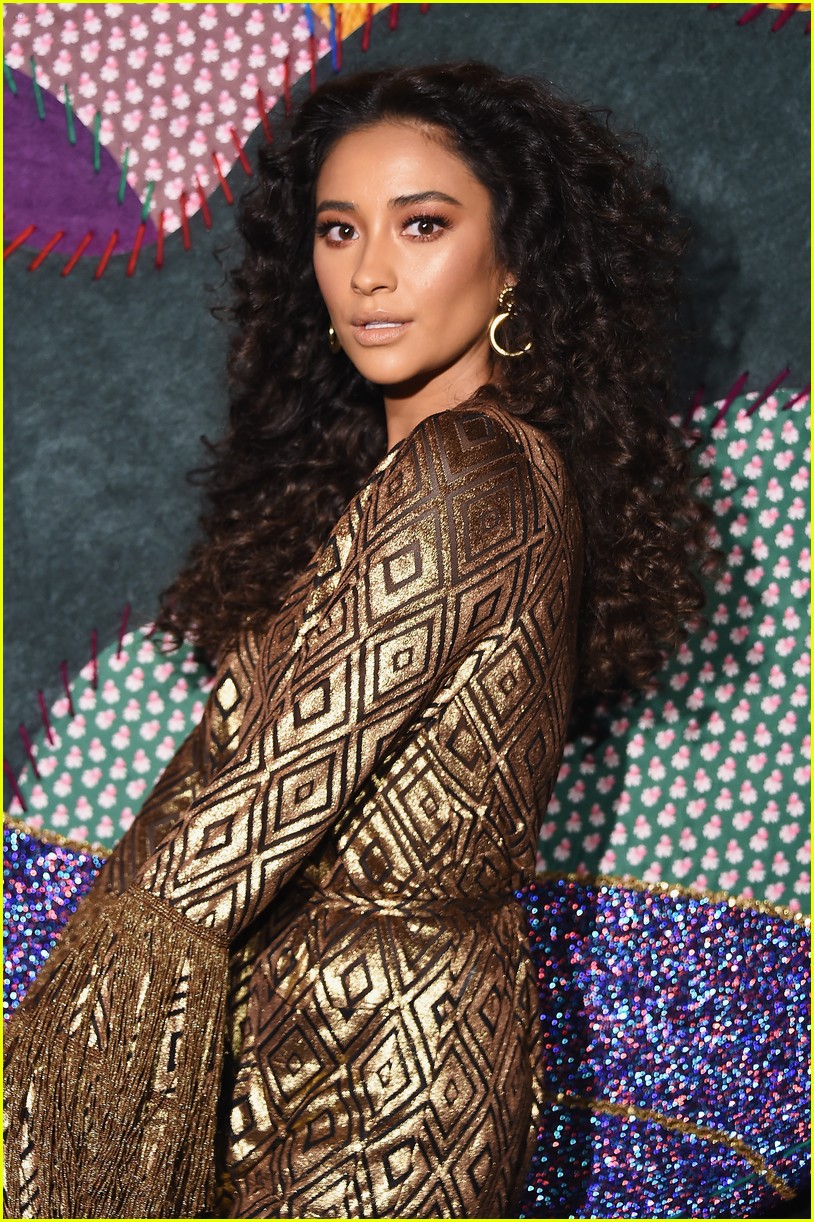 Shay Mitchell Turns Into The Disco Queen of Our Dreams at NYFW | Photo ...