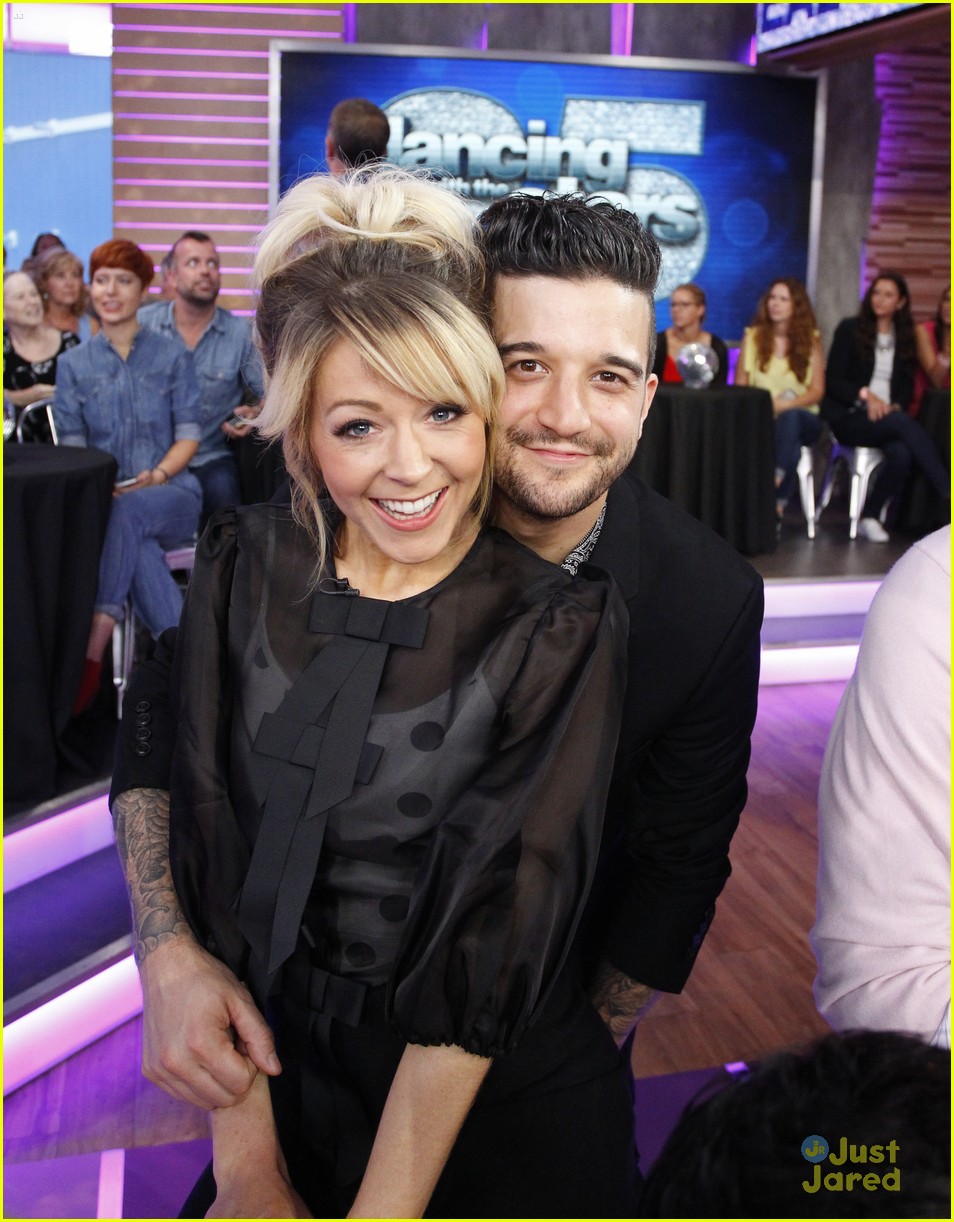 Violinist Lindsey Stirling Joins 'DWTS' & Announces Winter Album & Tour ...