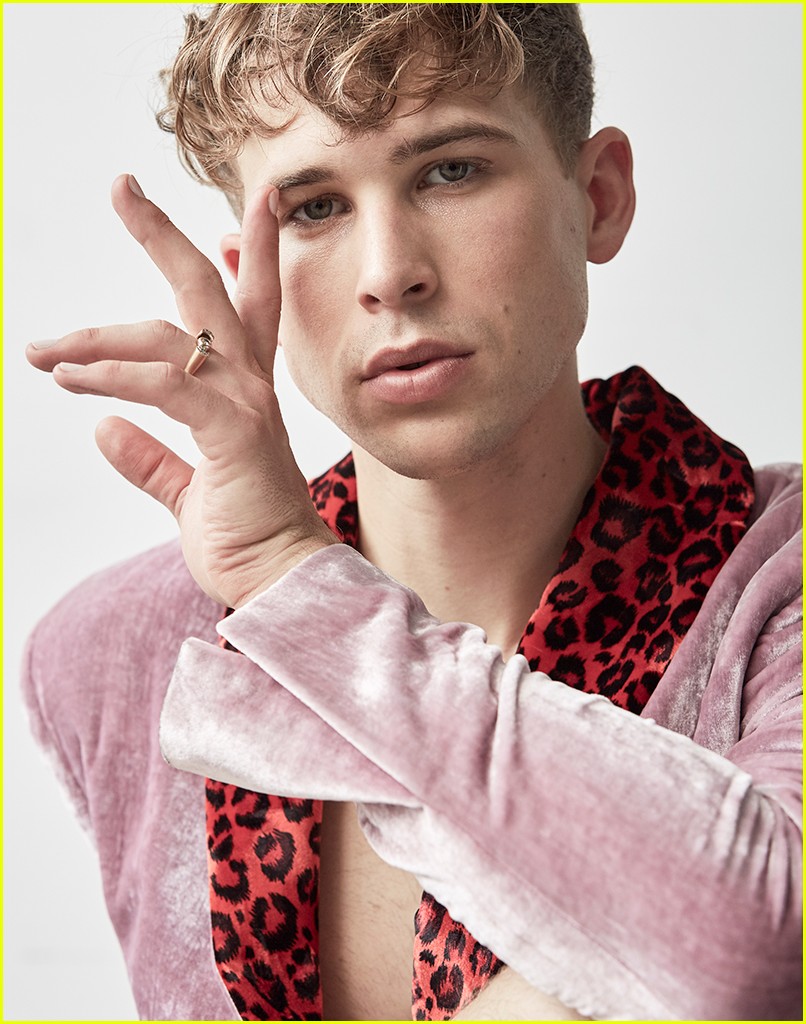Tommy Dorfman Opens Up About '13 Reasons Why' Fame & Being Out As an ...
