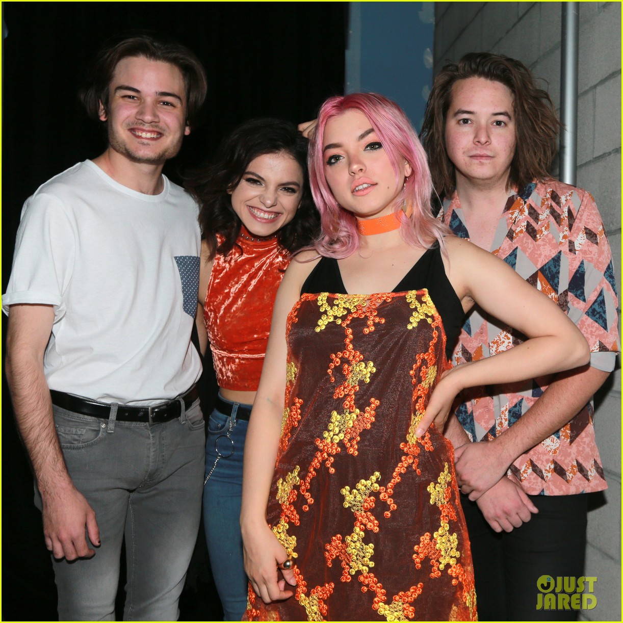 Hey Violet Perform 'Break My Heart' at iHeartRadio Music Festival ...