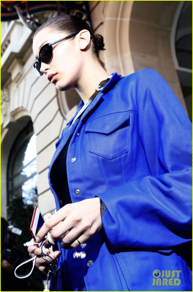 Bella Hadid Keeps It Cool During Photographer Scuffle! | Photo 1114935 ...