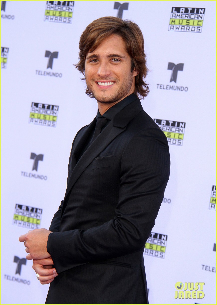 Camila Cabello Joins Hosts Diego Boneta & Becky G at Latin American ...