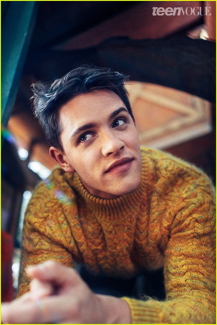 Casey Cott Dishes On Kevin's Romantic Relationships For 'Riverdale ...