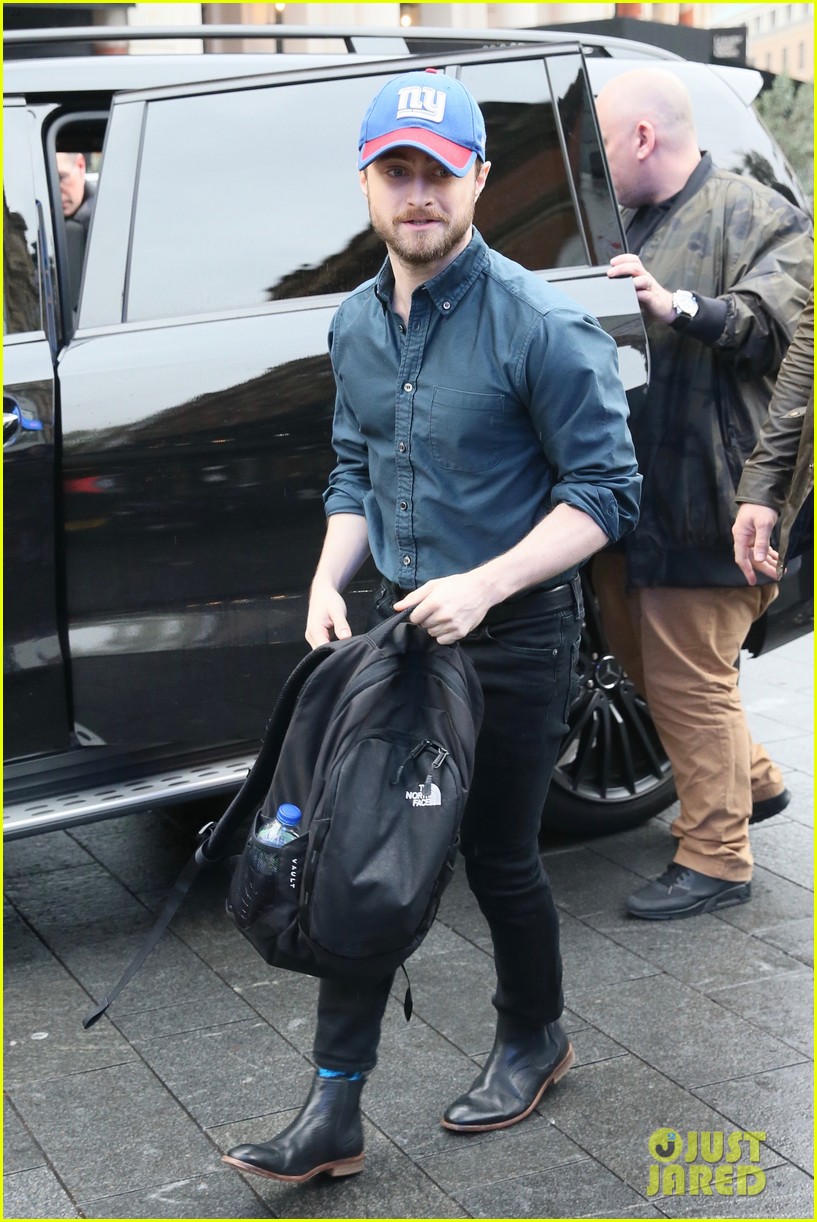 Daniel Radcliffe Heads Into a Radio Interview Wearing a New York Giants ...