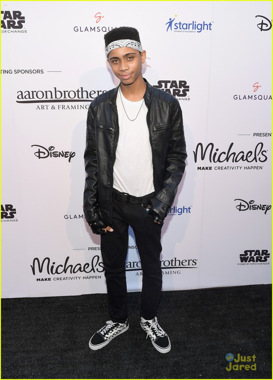 Jenna Ortega, Isabela Moner, In Real Life & More Step Out for Dream ...