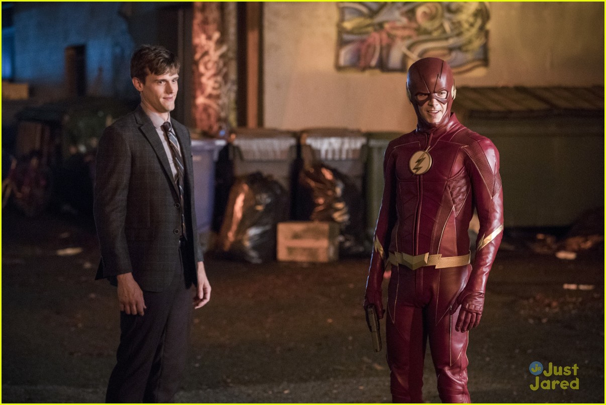 Cisco Meets Gypsy's Dad on 'The Flash' Tonight & It Does Not Go Well ... Cisco Meets Gypsy's Dad on 'The Flash' Tonight & It Does Not Go Well ...