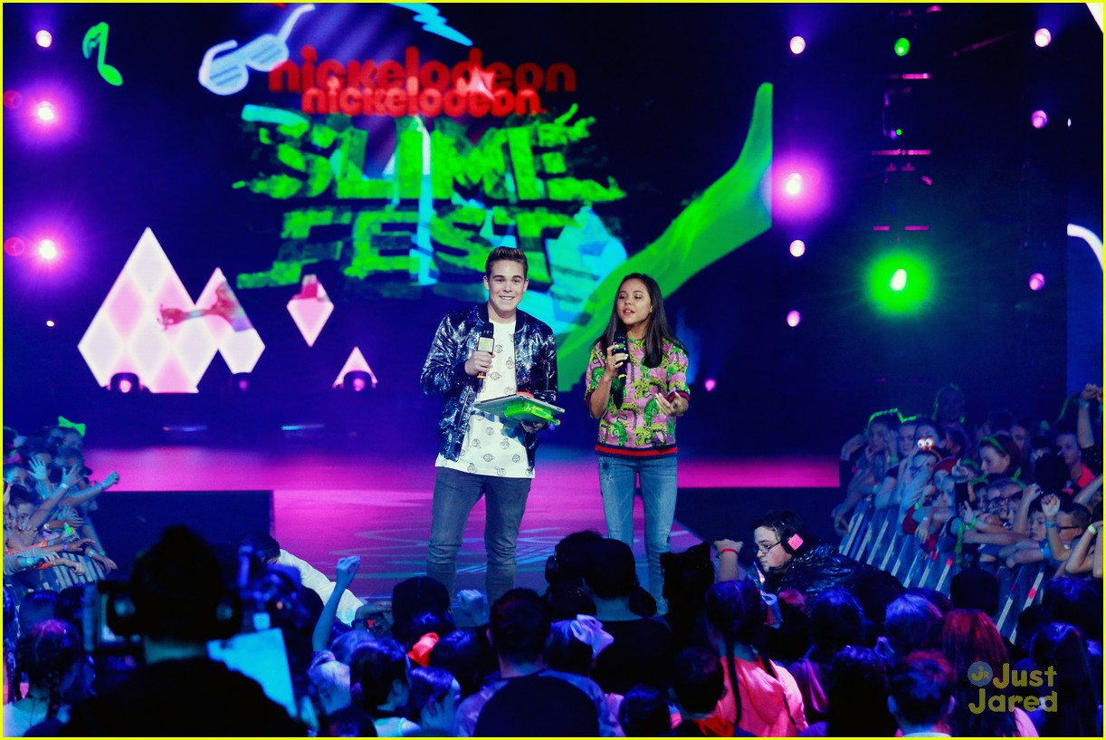 Breanna Yde & Ricardo Hurtado Get Slimed Bad During Slimefest 2017 ...