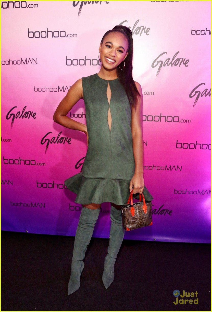 DeVore Ledridge Wears Glitter Under Her Eyes at Boohoo's LA Pop-up ...