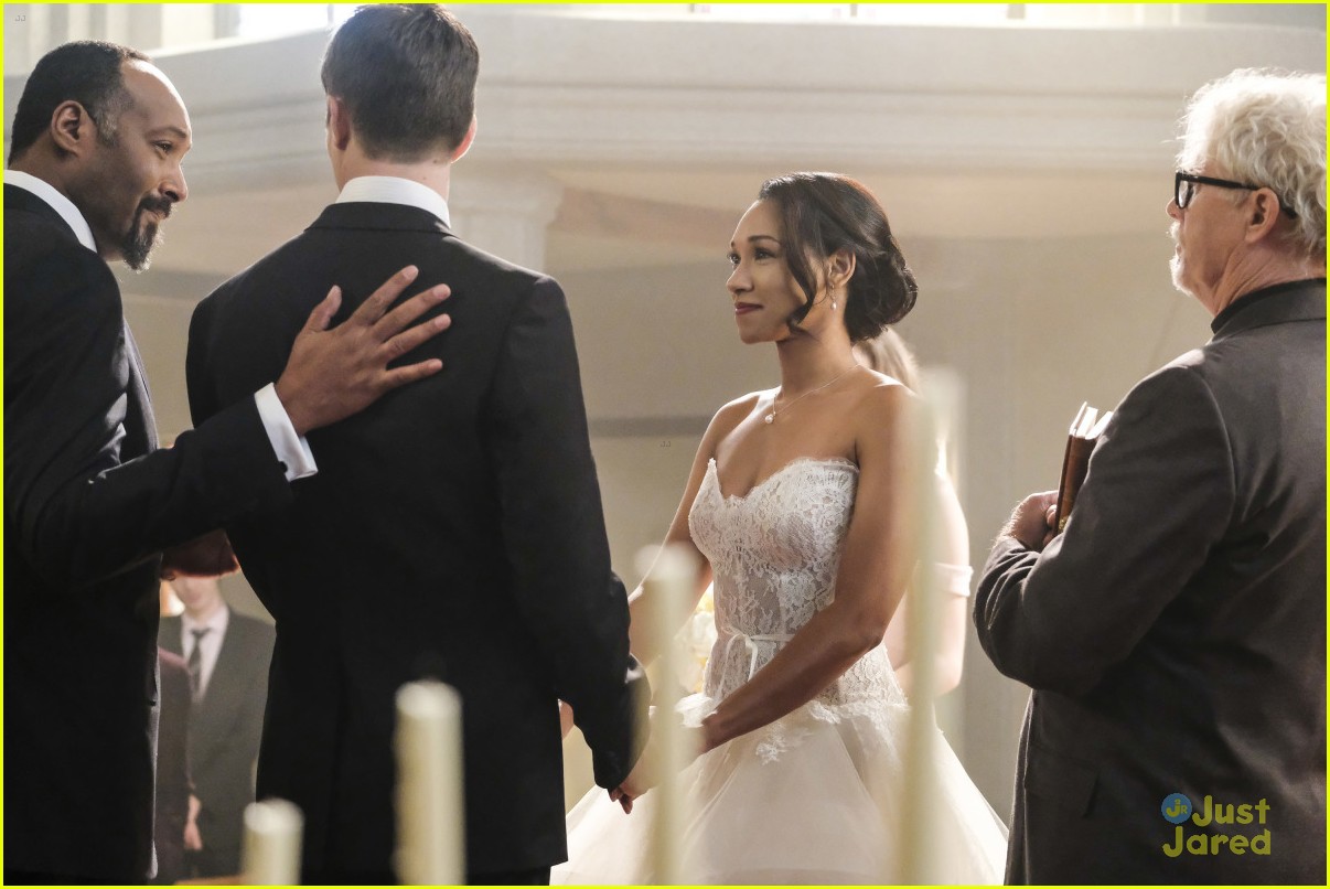 Candice Patton Dishes On Finding The Most Gorgeous & 'Indestructible ...