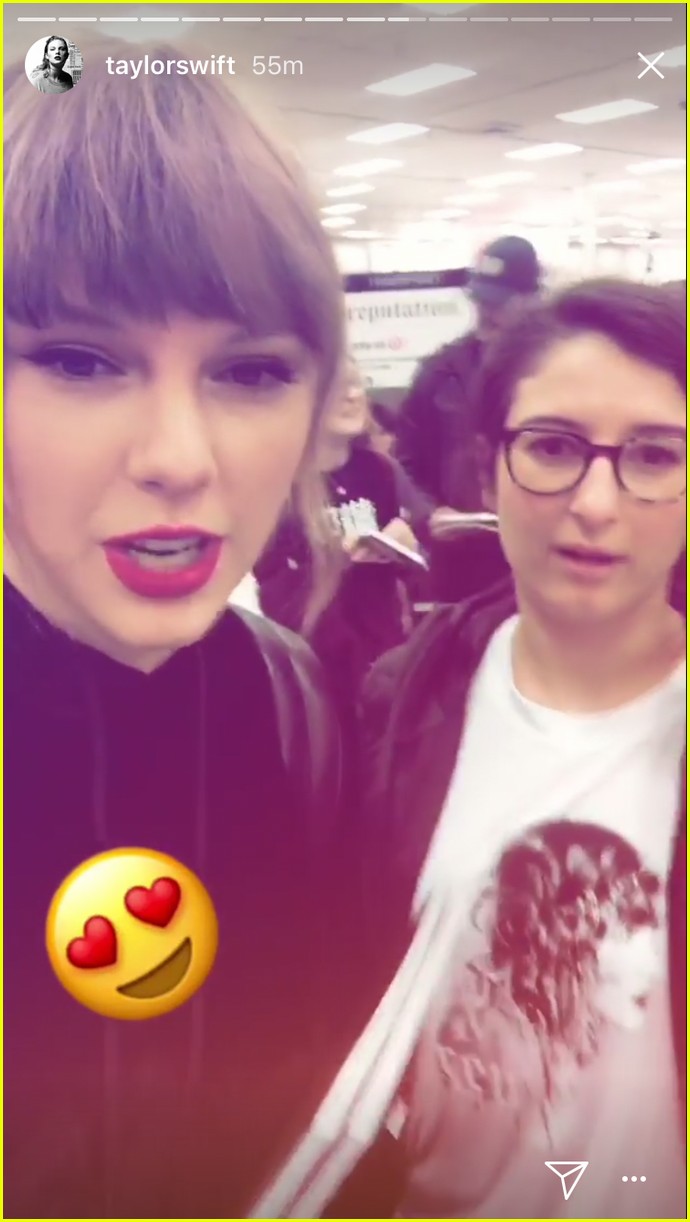 Taylor Swift Heads to Target to Buy 'Reputation' - Watch Now! | Photo ...