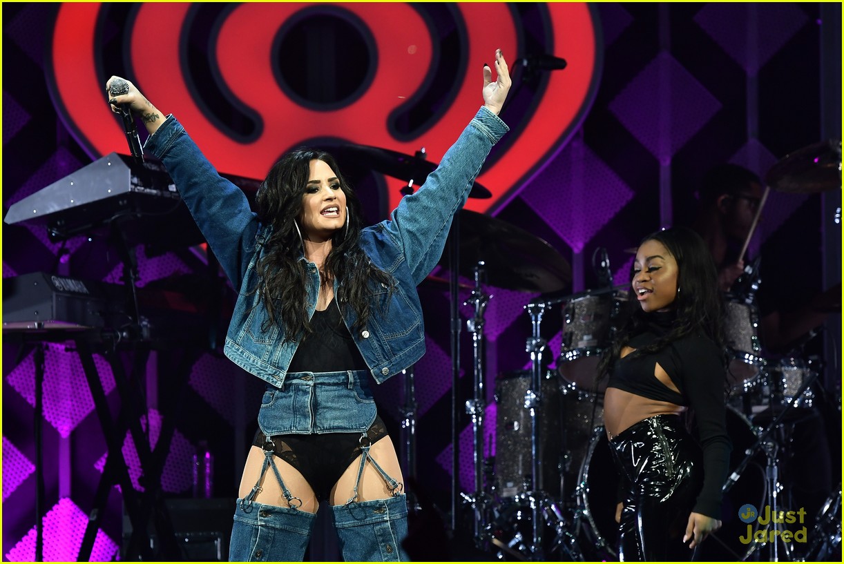 Demi Lovato Rocks Denim Chaps For Jingle Ball 2017 in Miami | Photo ...