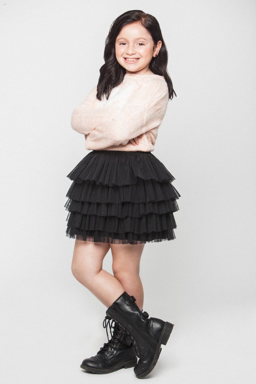 Get To Know 'Me, Myself & I' Actress Skylar Gray With 10 Fun Facts ...