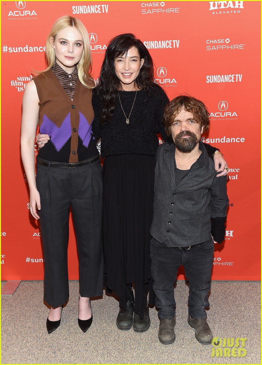 Elle Fanning Shows Off Smile At Sundance Film Festival | Photo 1134407 ...