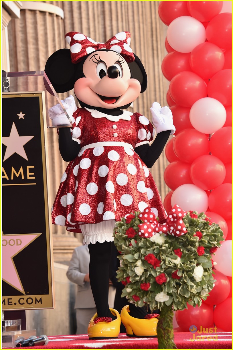 Minnie Mouse Gets Star on Hollywood's Walk of Fame & Throws The Cutest ...