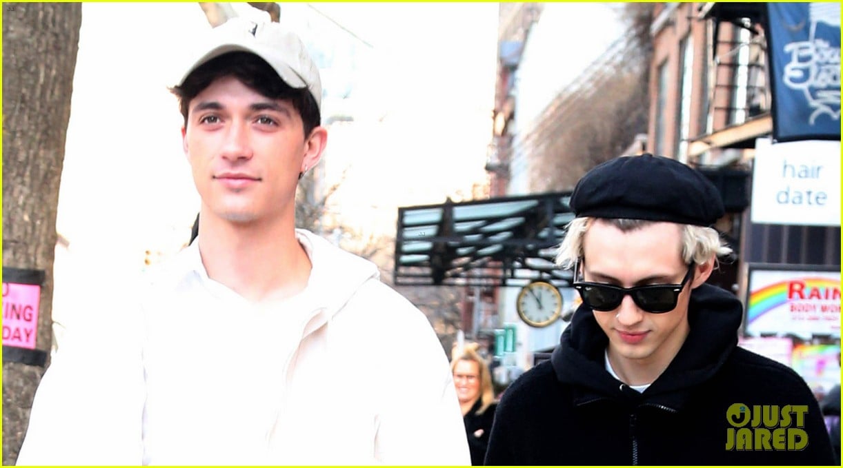 Full Sized Photo of troye sivan and boyfriend jacob bixenman step out ...