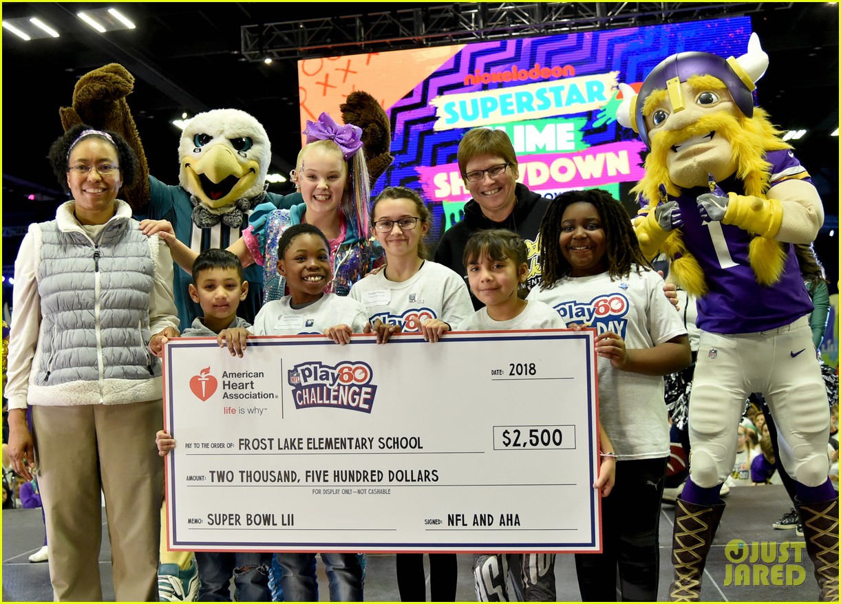 JoJo Siwa Takes The Stage at NFL Play 60 Kids Day During Super Bowl ...