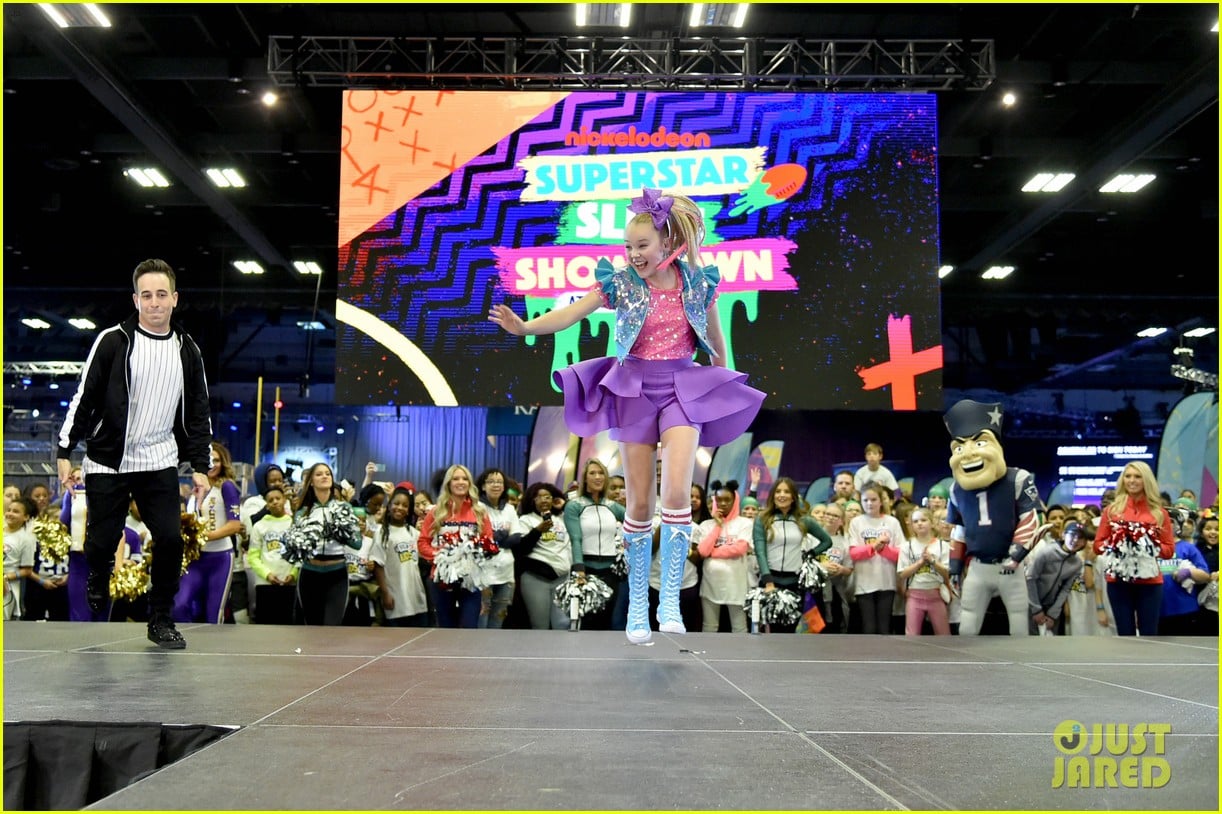 JoJo Siwa Takes The Stage at NFL Play 60 Kids Day During Super Bowl ...