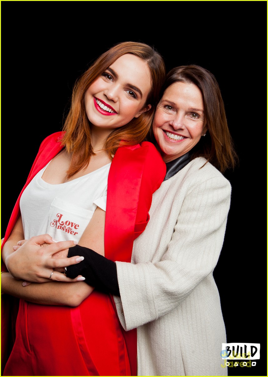 Bailee Madison Brings ‘Losing Brave’ Promo To NYC | Photo 1137119 ...